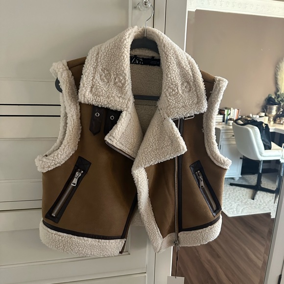 Zara | Jackets & Coats | Zara Vest | Poshmark